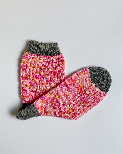 Ravelry: Cute Eyelet Socks pattern by Aniela Pickles