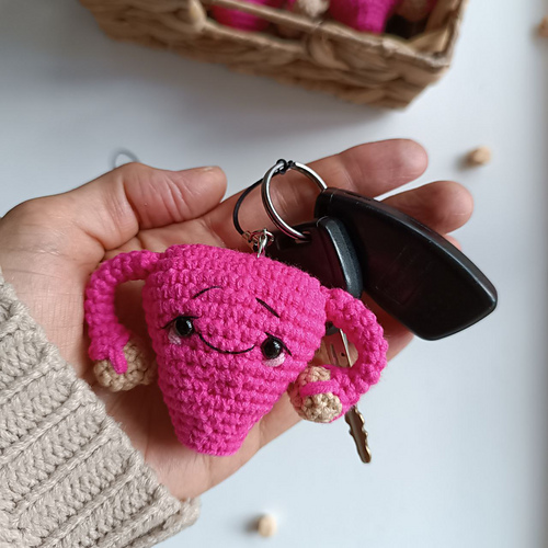 Ravelry: Crochet uterus model keychain pattern by Yeremchuk Tanya