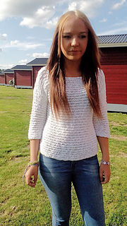 Ravelry: Tröja med tappade maskor pattern by Ylva Appelvik