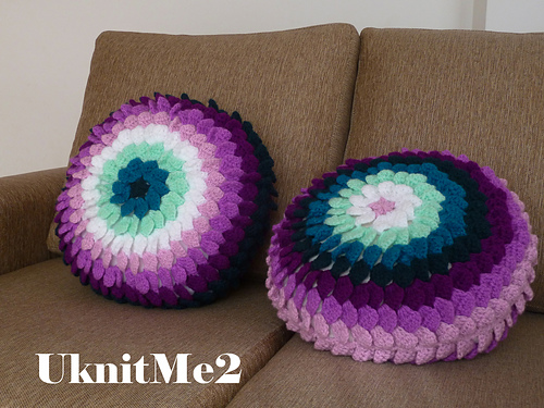 Ravelry: Flower Pillow Round Cushion pattern by U Knit Me 2