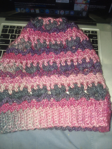 Ravelry: Felicity Hat pattern by Rhondda Mol (Oombawka Design)