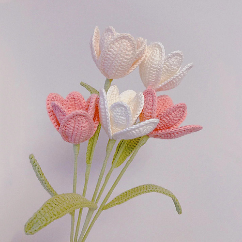 Ravelry: Blooming Tulip Flower pattern by Yui Sun