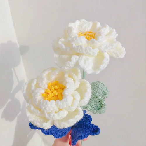 Ravelry: Ranunculus Flower pattern by Yui Sun