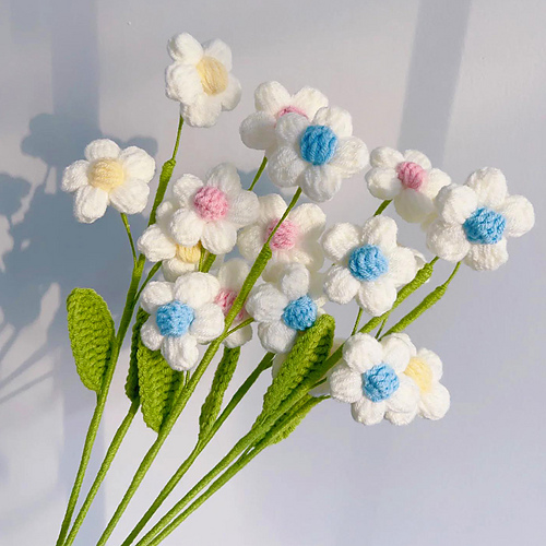 Ravelry: 6in1 Roselle Crochet Flower Bouquet pattern by Yui Sun