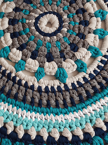 Ravelry: Yukiyarn's Mandala Rug