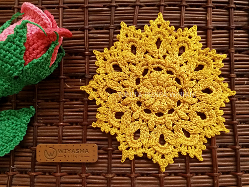 Ravelry: Zahra Doily pattern by Inas Fadil Basymeleh