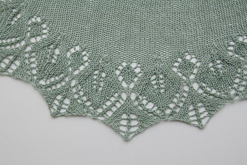 Ravelry: Lunatis Folium pattern by Sara Louise Bygvraa