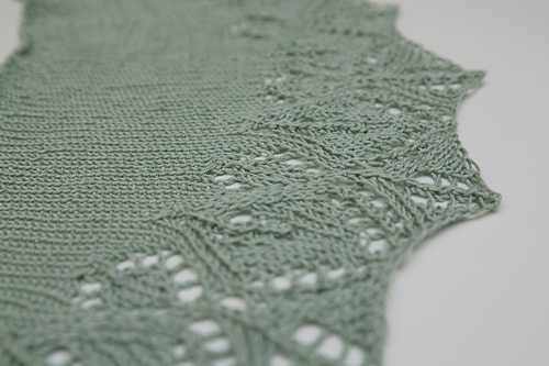 Ravelry: Lunatis Folium pattern by Sara Louise Bygvraa
