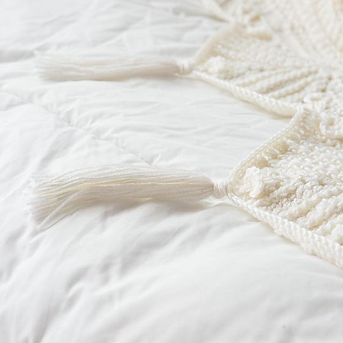 Ravelry: Love Triangles Throw pattern by Zahraa Altaan