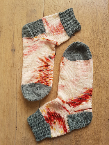 Ravelry: Exceedingly Vanilla Socks pattern by Amanda Steck