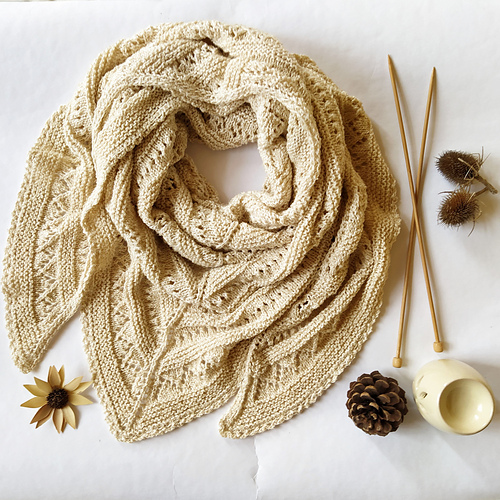 Ravelry: Ivory Shawl pattern by Jana Štorková