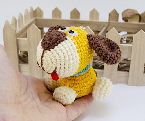 Ravelry: Puppy Dog Keychain pattern by Zoya Dimitrova