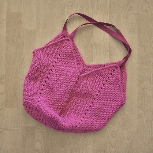 Ravelry: Solid Granny Square Bottom Bag pattern by Crochet with Clare