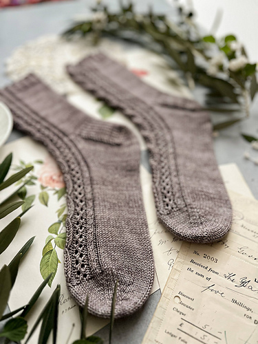 Ravelry: A Good Grovel Socks pattern by Lauren Rad
