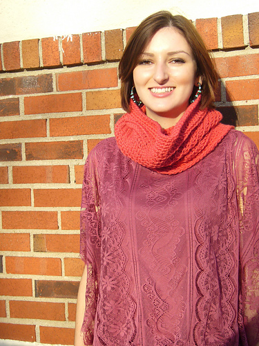 Ravelry: The Alice Cowl pattern by Abigail Haze