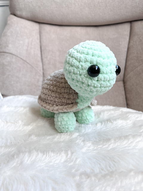 Ravelry: Plush Tortoise pattern by Abigail Sui