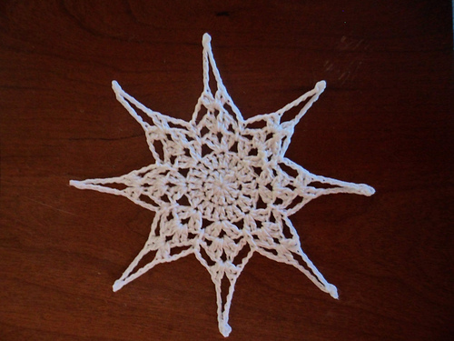 Ravelry: Eight Point Snowflake pattern by Amy B Stitched