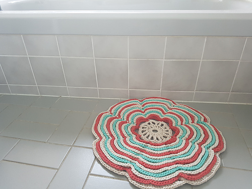 Ravelry: Flower power pattern by ACCROchet