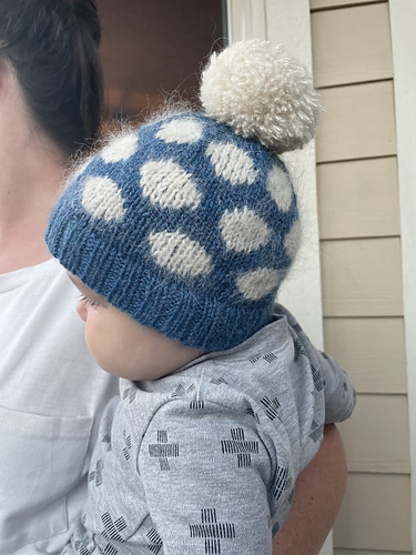 Ravelry: Delightful Dot Hat pattern by Tori Yu