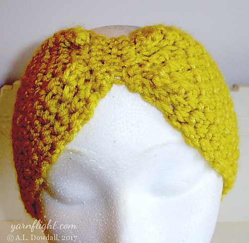 Ravelry: Sunny Pleated Headband pattern by Allison Dowdall