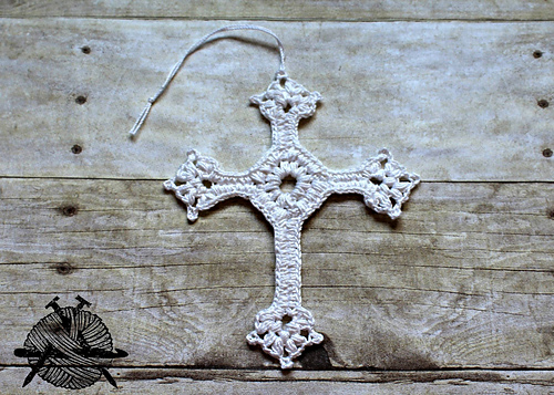 Ravelry: Lacy Cross pattern by Kara Gunza