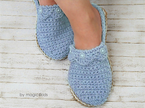 Ravelry: Lila women clogs pattern by Adriana M.