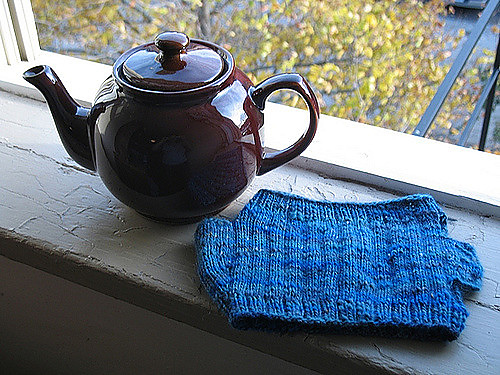 Ravelry: Tea Mitten pattern by Elisabeth Kleven