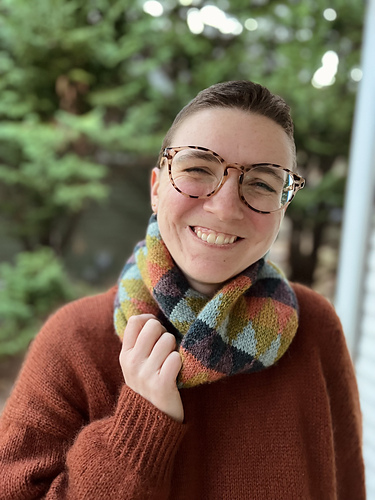 A new colorwork cowl! 🤗 : r/knitting