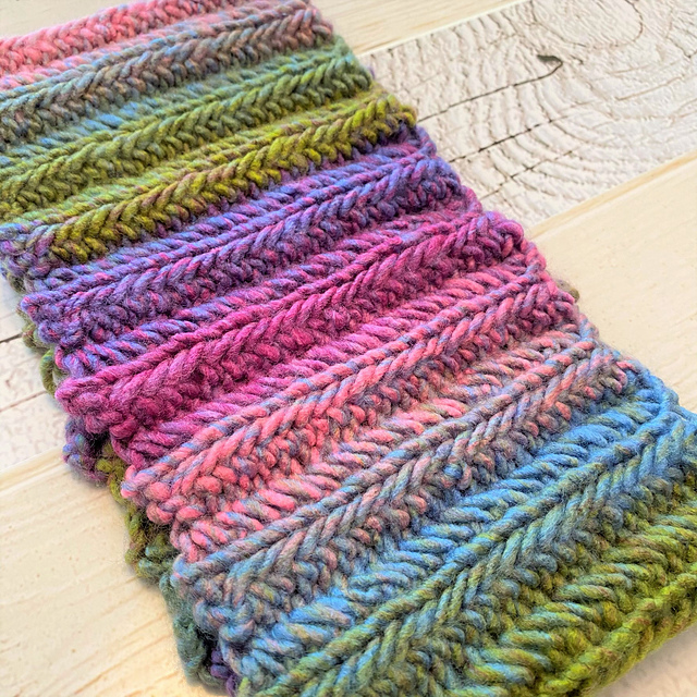 Ravelry: Nalbinding Cowl, Scarf & Trivet pattern by Kris Stone