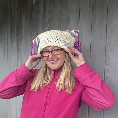 Ravelry: The Funky Hat pattern by Kris Stone