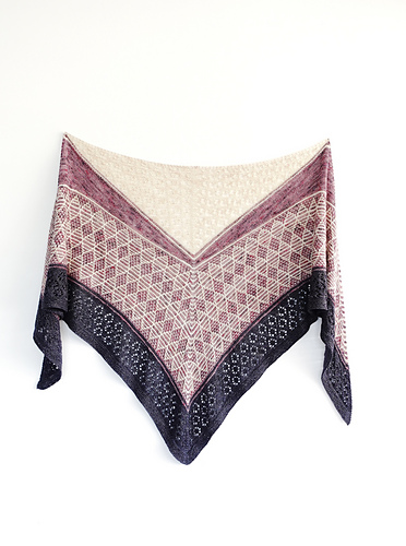 Ravelry: Châle Tesselis pattern by Aglaé Laser