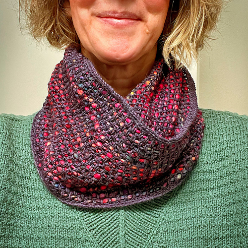 Ravelry: Cobblestone Cowl pattern by Kaye Adolphson