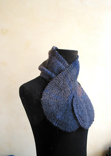 Ravelry: escargot scarf and hat pattern by alfa knits