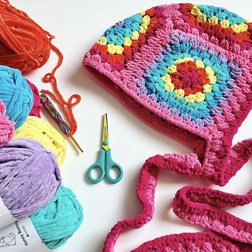 Ravelry: Balacowl pattern by Alexandra Lund