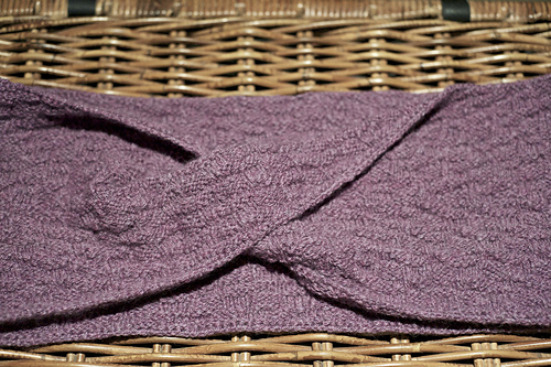 Ravelry: Basketweave Moebius Scarf pattern by Alexandra