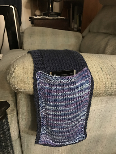 Ravelry: Wired Dad Remote Caddy pattern by Lion Brand Yarn