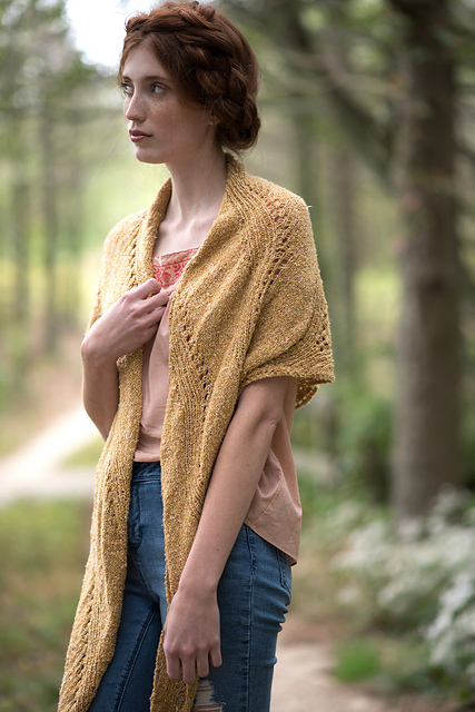 Ravelry: Amber Waves Shawl pattern by Leah B. Thibault