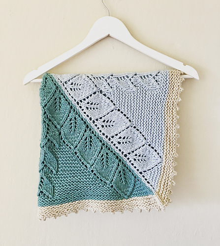 Ravelry: Bluebells Baby Blanket pattern by Anne Dresow