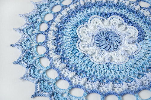 Ravelry: Lilla pattern by Zoya Matyushenko