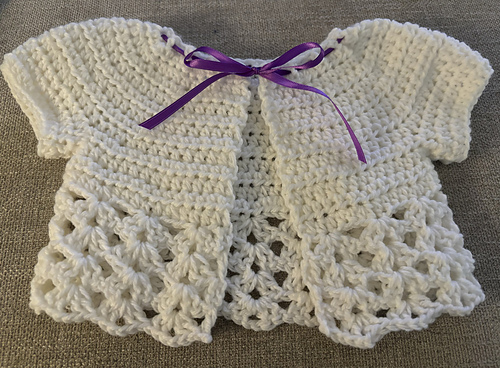 Ravelry: Shell Edge Baby Cardigan pattern by Erangi Udeshika