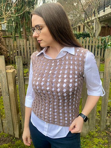 Ravelry: Hourglass Crochet Top pattern by Ana-Maria
