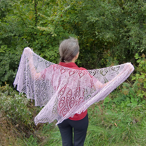 Ravelry: Sirin Bird shawl pattern by Natalia Sha
