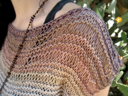Ravelry: Top de punto pattern by Al Sol, a mano