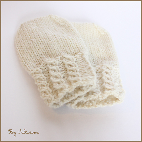 Ravelry: Emma - Newborn starter set pattern by Altadena Green