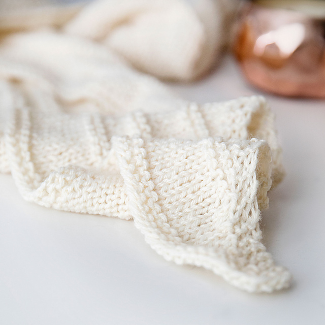 Ravelry: Serenity Scarf pattern by Leelee Knits
