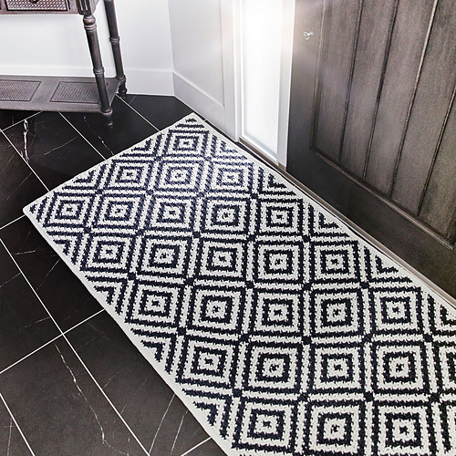 Ravelry: Diamond Lattice Rug pattern by Leelee Knits