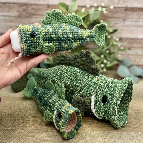 Ravelry: Largemouth Bass Pouch pattern by Amanda Ray