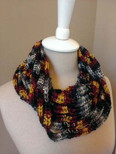 Ravelry: Rustic Ladder Cowl pattern by Aprile Mazey