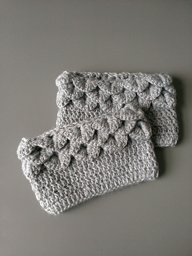 Ravelry: Crocodile Stitch Boot Cuff pattern by Aprile Mazey