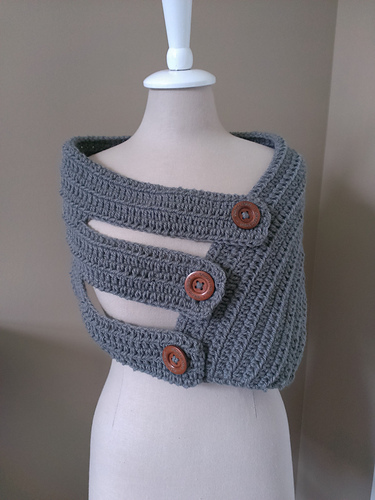 Ravelry: Mod Bod Wrap pattern by Aprile Mazey